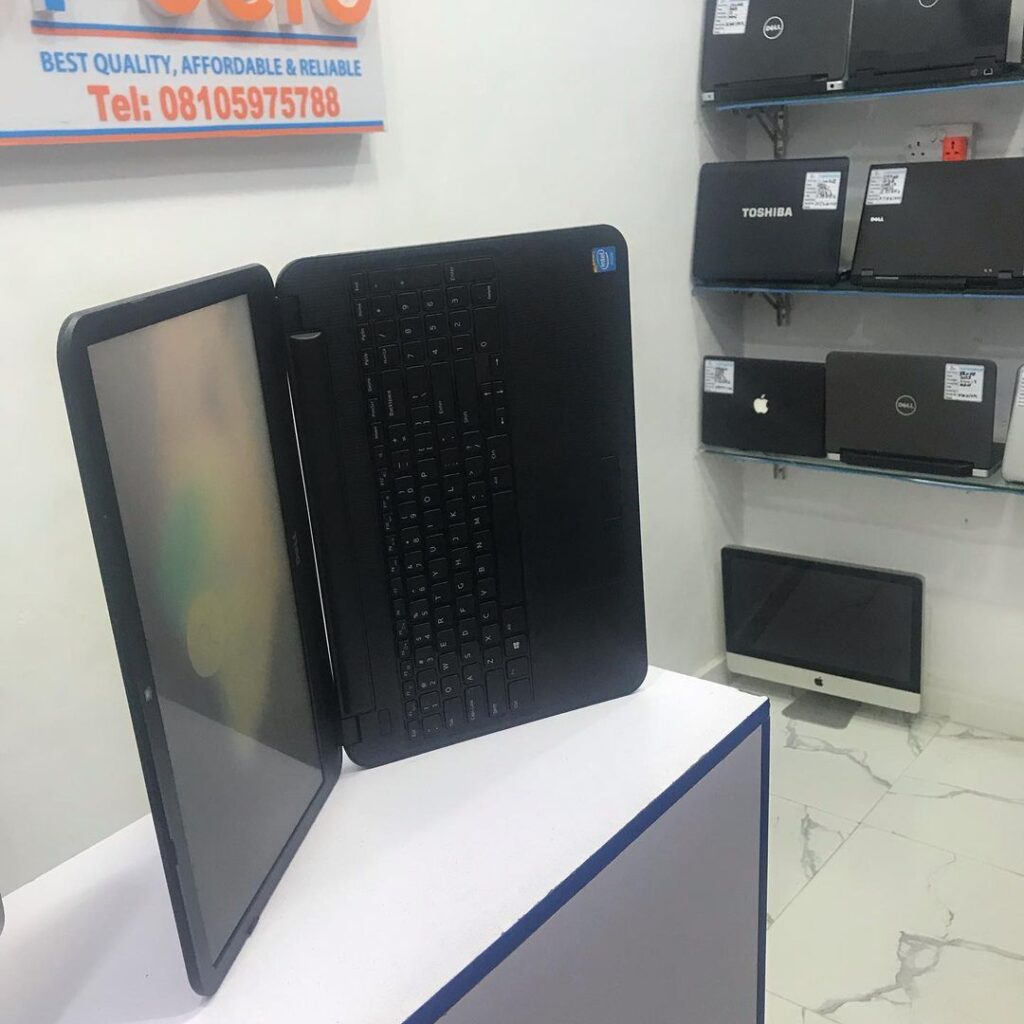 Portable DELL Intel Inside- 4GB Ram - 320GB HDD - PSERO LAPTOP
