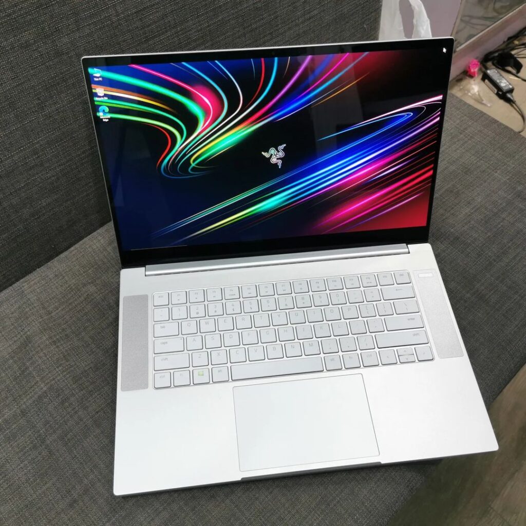 UK Used 2020 Razer RZ09-0328 Gaming Laptop – Core i5 – NVIDIA® GeForce ...