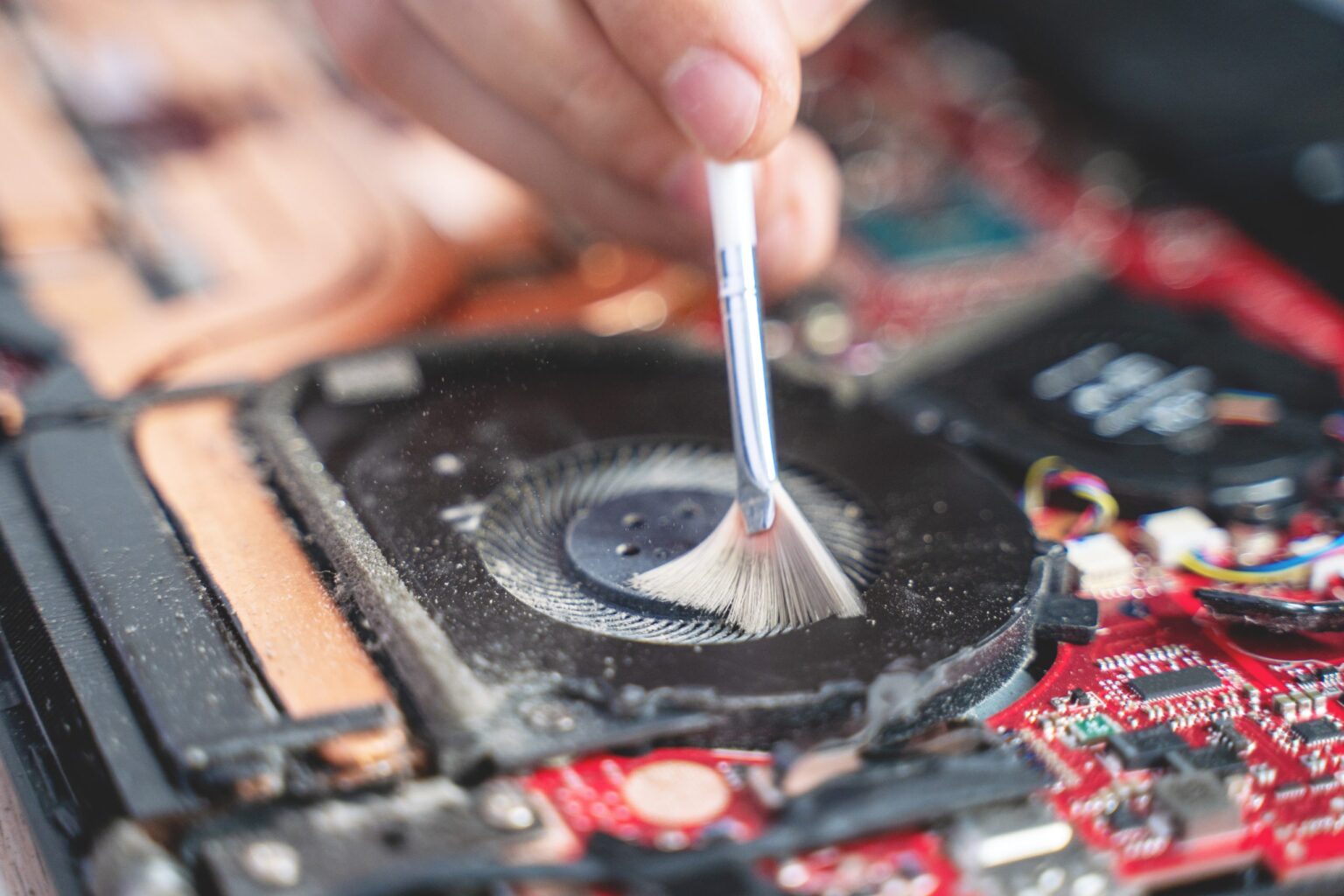 This Laptop Sounds Like a Jet Taking Off – How to Fix It - PSERO LAPTOP