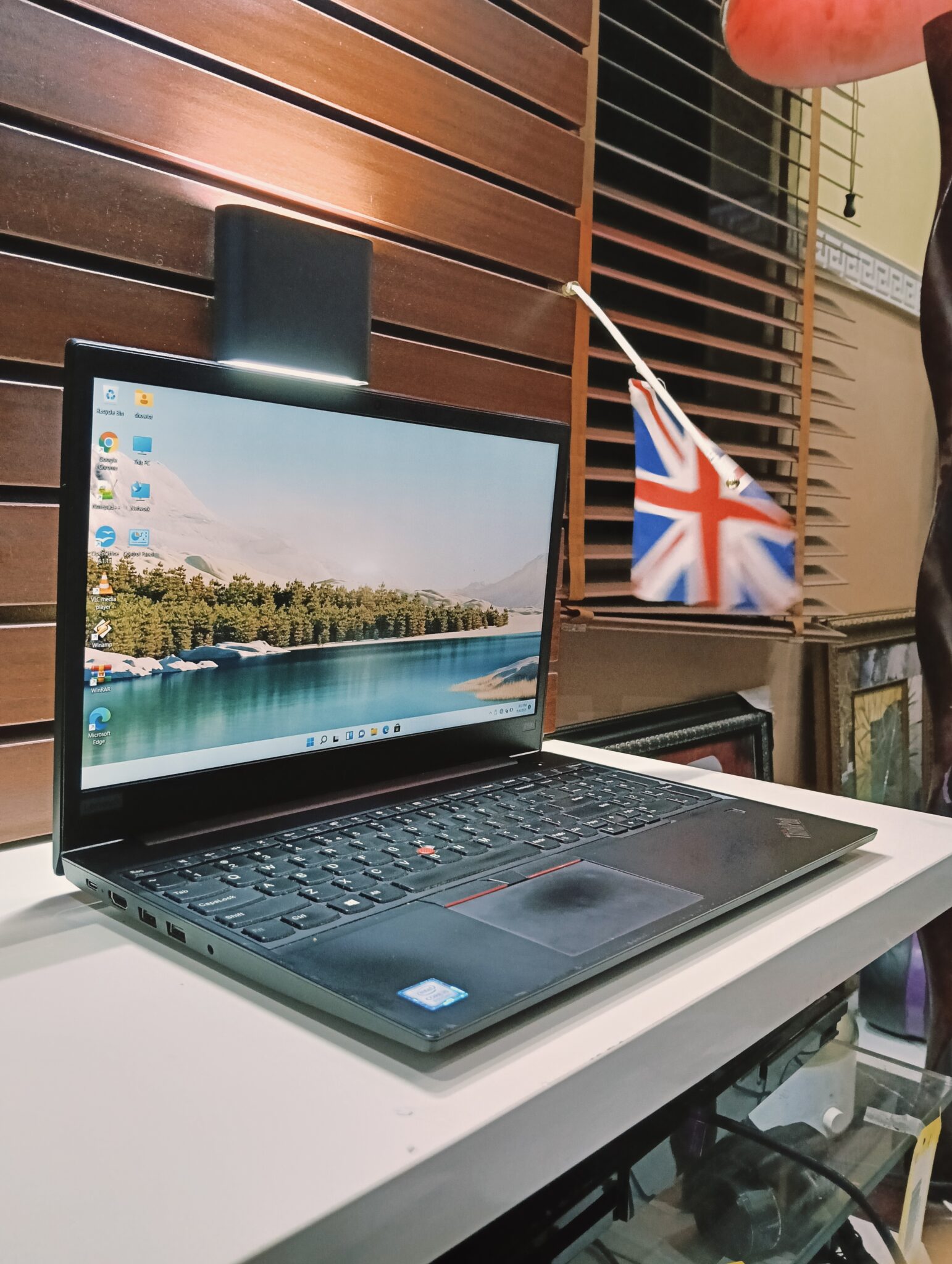 Lenovo ThinkPad E950 - Intel Core i5 (1.8GHz) - 8th Gen - 512GB SSD ...